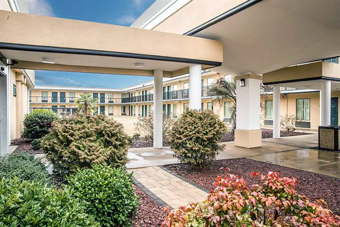 Quality Inn Elizabeth City - OuterBanks.com